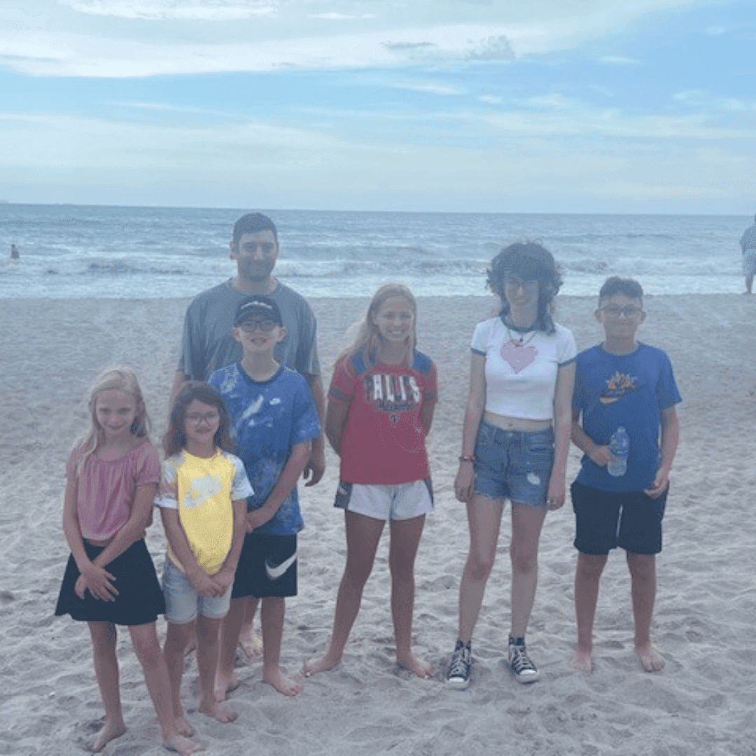 Angelo and His Family Visit Disney! - Sunshine Foundation